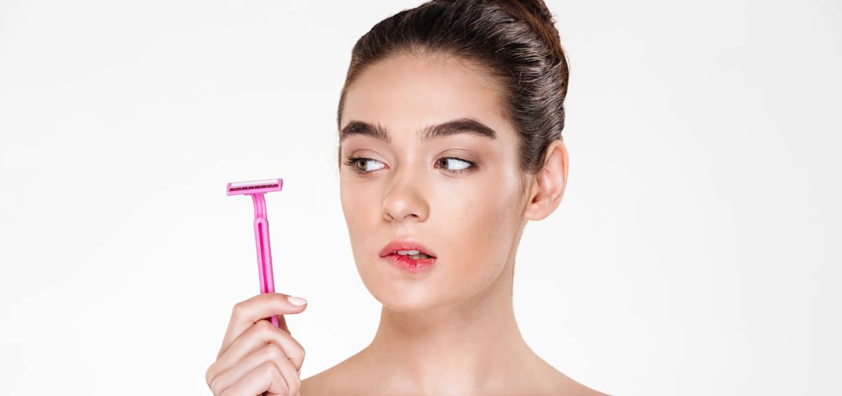 ¿Qué es el crecimiento excesivo del vello y cómo se trata? | Yogateca